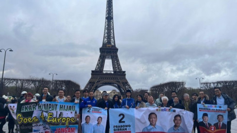 Maryani Djojohadikusumo: Diaspora Muda Deklarasi di Menara Eiffel ...