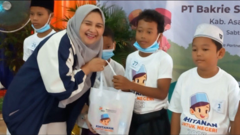 Bakrie Amanah dan PT BSP Beri Hadiah Libur Sekolah dengan Khitan 100 ...