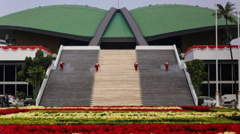 4 Caleg Pendatang Baru Dapil Banten II Melenggang ke Senayan, Edison ...