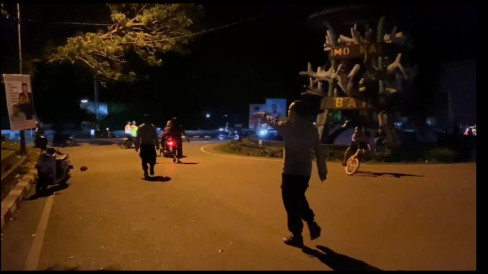 Viral Video Perkelahian Dua Wanita Muda di Baubau Hingga Berujung ...