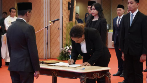 Rini Setiani Sutrisno Modouw: Srikandi Papua di Kementerian Investasi