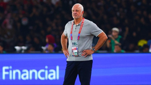 Reaksi Pelatih Irak Graham Arnold usai Segrup dengan Timnas Indonesia ...