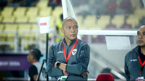 Nova Arianto Langsung Sibuk usai Staf Kepelatihan Shin Tae-yong di ...