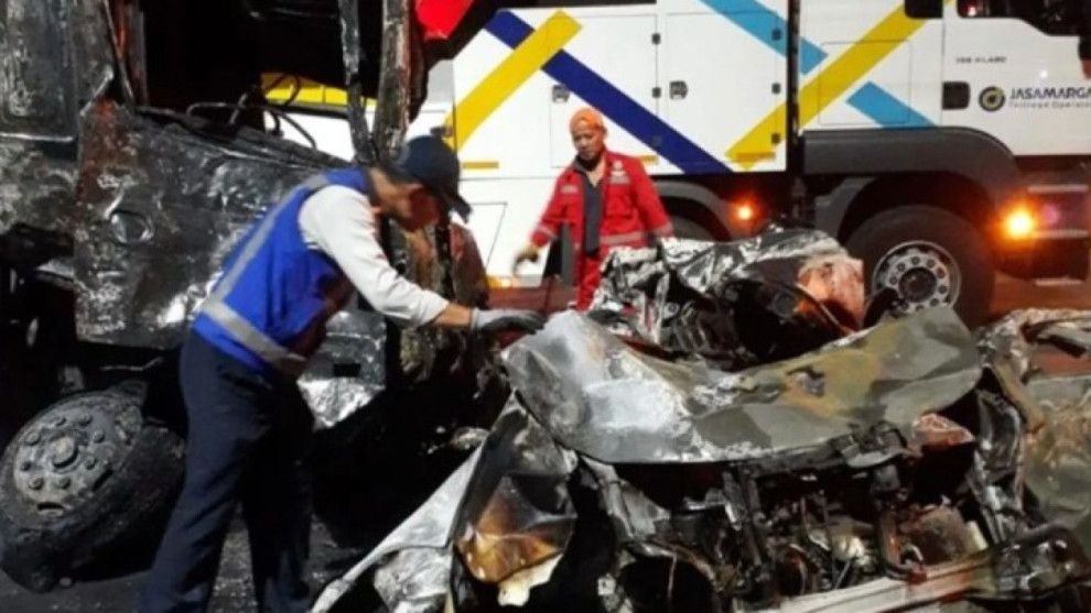 Kondisi Terkini Gerbang Tol Ciawi Usai Kecelakaan, Dua Gardu Tol Masih ...