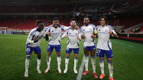 Patrick Kluivert Full Senyum, Sandy Walsh Beri Assist Ketika Bawa ...
