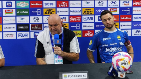 Tak Puas Kepemimpinan Gedion Dapaherang, Persib Kirim Surat Protes atas ...