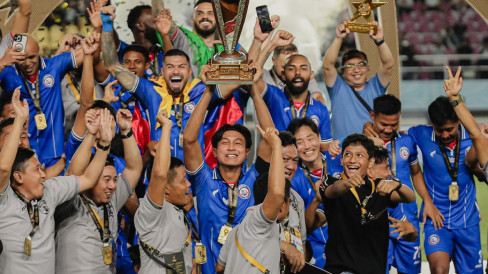 Segini Hadiah yang Diraih Juara Piala Presiden Piala Presiden 2025 ...