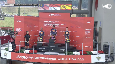 Indonesia Full Senyum! Veda Ega Pratama Back-to-back Juara di Red Bull ...