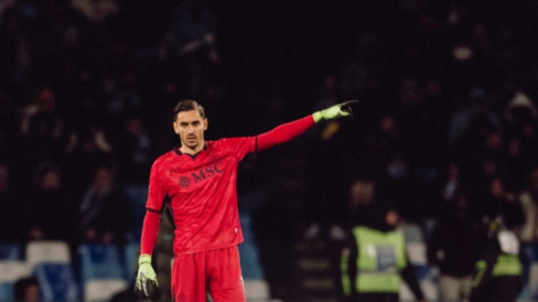 Gagalkan Rencana Arsenal hingga Inter Milan, Alex Maret Perpanjang ...