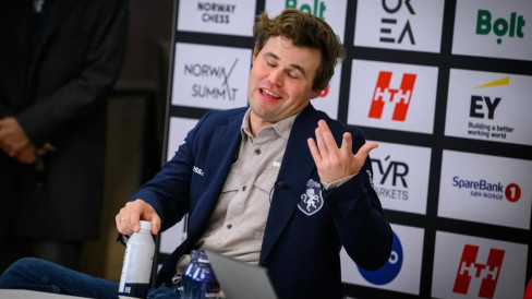 Sempat Viral karena Ngamuk di Pertandingan, Magnus Carlsen Kini Tak ...