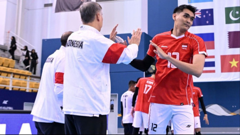 Bintang Timnas Voli Indonesia Rivan Nurmulki Resmi Gabung Eka Mandiri ...