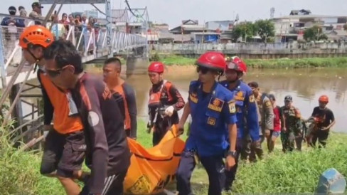 Dua Hari Hilang, Remaja Ditemukan Tewas Mengambang di Kali Ciliwung Jakbar