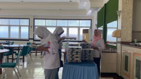 Intip Menu Catering Siswa Sekolah Rakyat di Jakarta Selatan, Lengkap ...