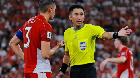 Rekam Jejak Ma Ning: Wasit China yang Tolak Cek VAR dan Bikin ...
