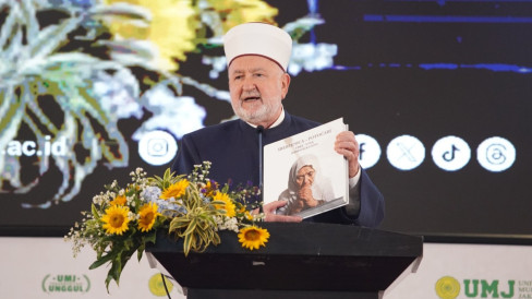 Shaikh Mustafa Ceric: Wasathiyah Islam Kunci Perdamaian Dunia
