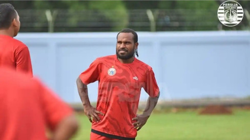 Masih Ingat Septinus Alua? Si Anak Gunung dari Papua yang Bikin Persija ...