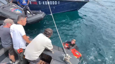 Pencarian Pelatih Valencia FC dan Anaknya di Perairan Selat Pedar Pulau ...