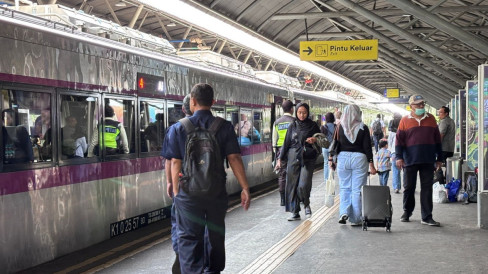 Libur Isro Miraj, KAI Daop 8 Surabaya Operasikan 5 Kereta Api Tambahan