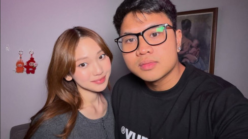 Jule Ungkap Alasan Lepas Hijab, Perdana Tampil Streaming Bareng ...