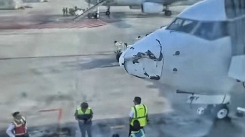 Viral Moncong Pesawat Garuda Indonesia Rute Jakarta-Pekanbaru Penyok ...