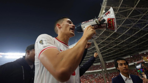 Top 3 Timnas Indonesia: Jay Idzes Banding-bandingkan Suporter Skuad ...
