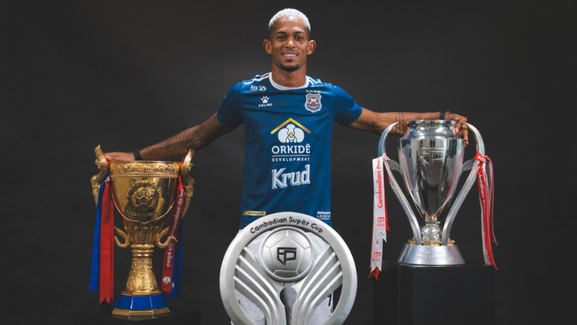 Bursa Transfer Pemain Persib: Top Skor Liga Kamboja Tolak Maung Bandung