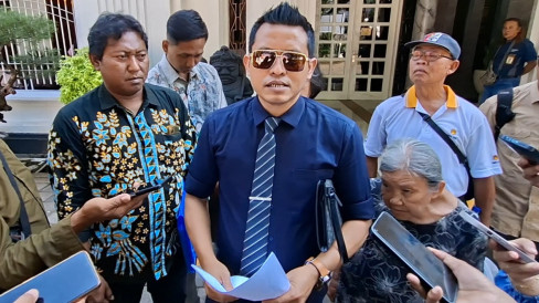 Sidang Pengusiran Nenek Elina Berlanjut, Video Viral Diputar di Pengadilan