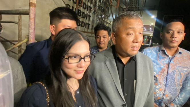 Pengakuan Mengejutkan Davina Karamoy Soal Hanania Group, Ternyata ...